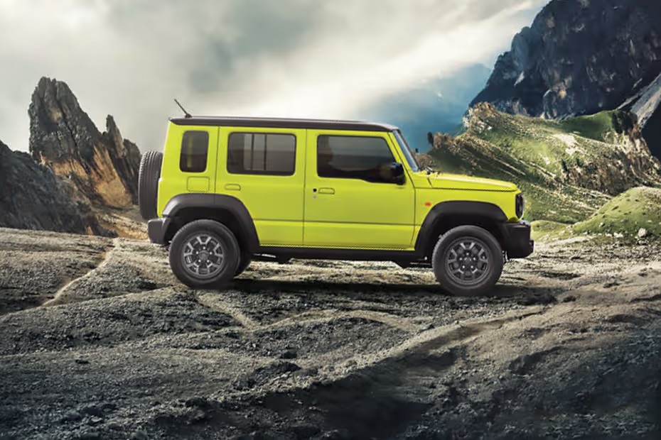 Ecommerce. MARUTI JIMNY 1500CC YELLOW SUV 2025 PETROL
